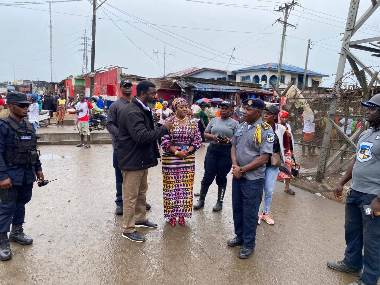 Mayor Siafa Moves to Restore Order at Duala Market | The Liberian Post